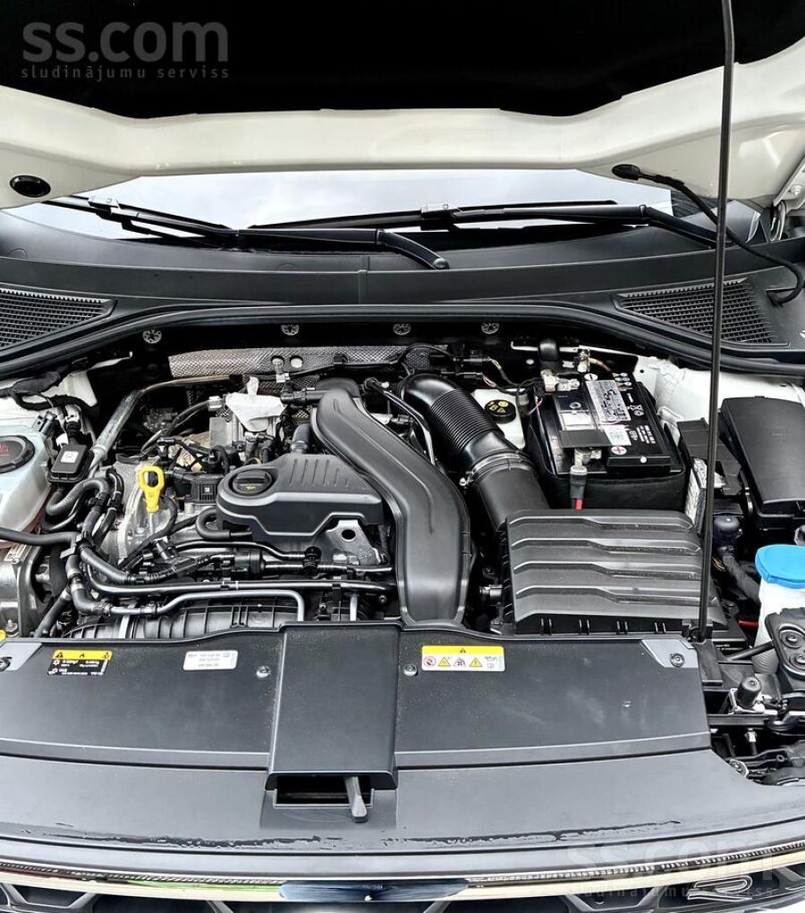 Balts Volkswagen T-Roc 2023 Rīga, ar dzinēja tilpumu 1.50 L un nobraukumu 41 tūkst. km par 21900 €, foto 20 vietnē AUTOMOTO.COM.LV