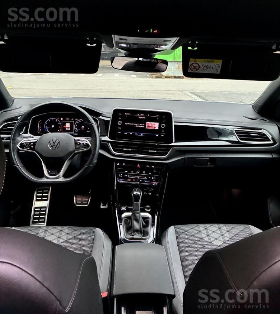 Balts Volkswagen T-Roc 2023 Rīga, ar dzinēja tilpumu 1.50 L un nobraukumu 41 tūkst. km par 21900 €, foto 22 vietnē AUTOMOTO.COM.LV