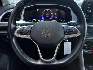 White Volkswagen T-Roc 2023 in Kaunas, with an engine capacity of 1.00 L and mileage of 167 thousand km for 15300 €, photo 8 on AUTOMOTO.COM.LV