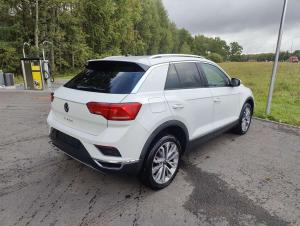 Balts Volkswagen T-Roc 2023 Kauņa, ar dzinēja tilpumu 1.50 L un nobraukumu 174 tūkst. km par 15990 €, foto 5 vietnē AUTOMOTO.COM.LV