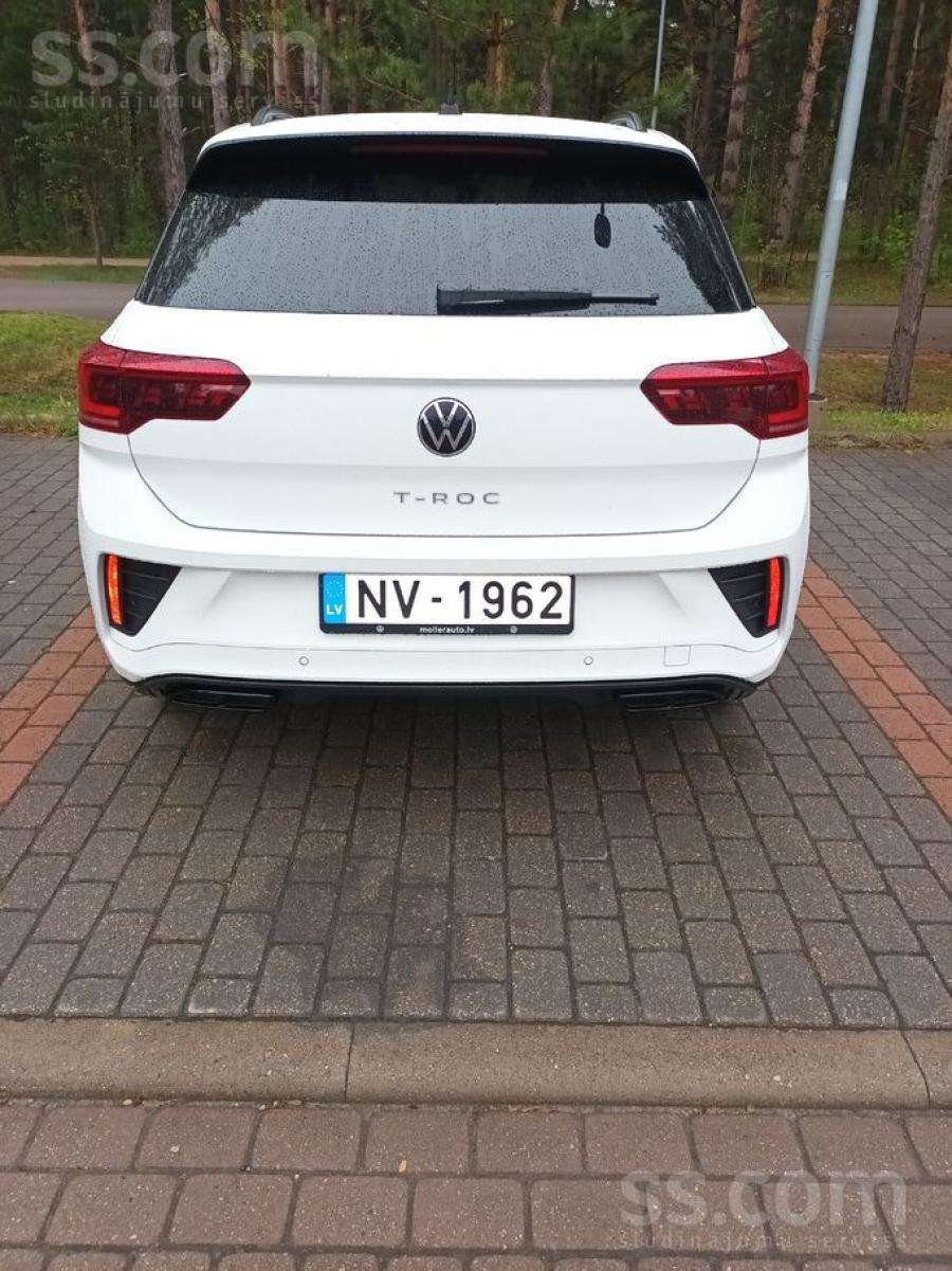 White Volkswagen T-Roc 2024 in Ventspils, with an engine capacity of 1.50 L and mileage of 8 thousand km for 31200 €, photo 15 on AUTOMOTO.COM.LV