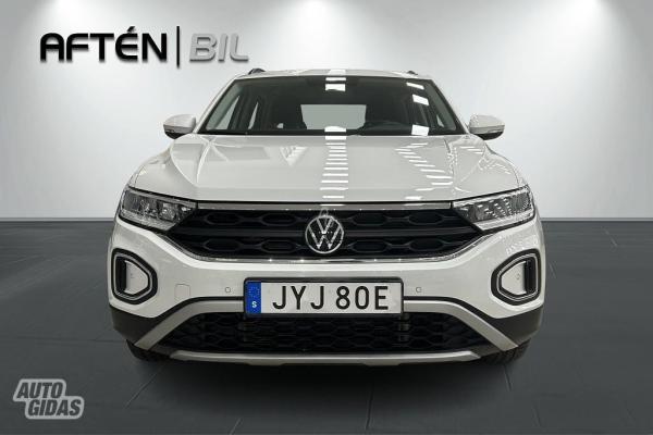 White Volkswagen T-Roc 2024 in Kaunas, with an engine capacity of 0.00 L and mileage of 39 thousand km for 29788 €, photo 4 on AUTOMOTO.COM.LV