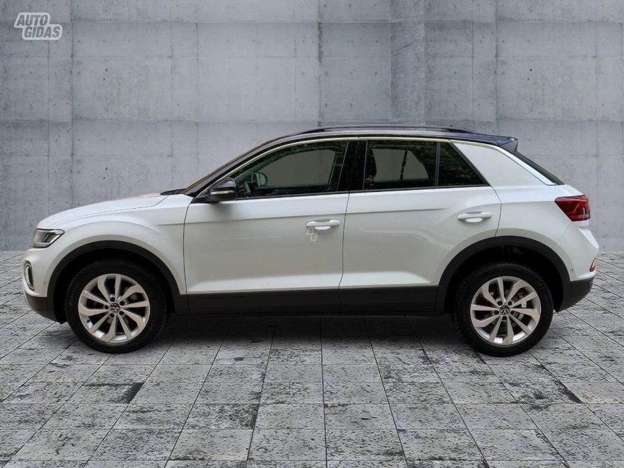 Balts Volkswagen T-Roc 2024 Kauņa, ar dzinēja tilpumu 1.00 L un nobraukumu 23 tūkst. km par 26295 €, foto 4 vietnē AUTOMOTO.COM.LV