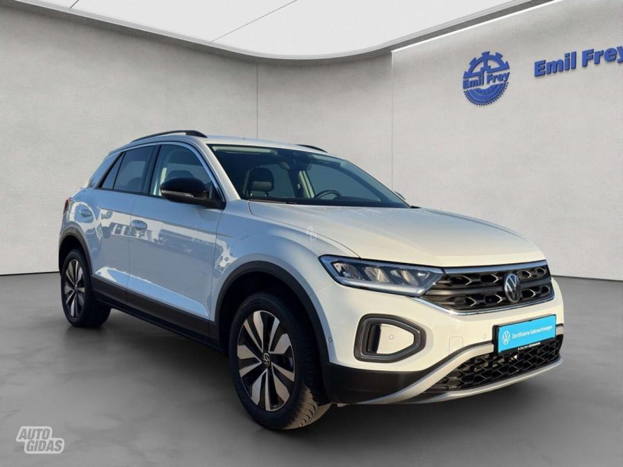 White Volkswagen T-Roc 2025 in Kaunas, with an engine capacity of 1.00 L and mileage of 15 thousand km for 26611 €, photo 9 on AUTOMOTO.COM.LV