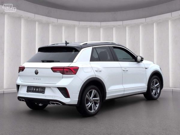 White Volkswagen T-Roc 2025 in Kaunas, with an engine capacity of 1.50 L and mileage of 12 thousand km for 32678 €, photo 4 on AUTOMOTO.COM.LV