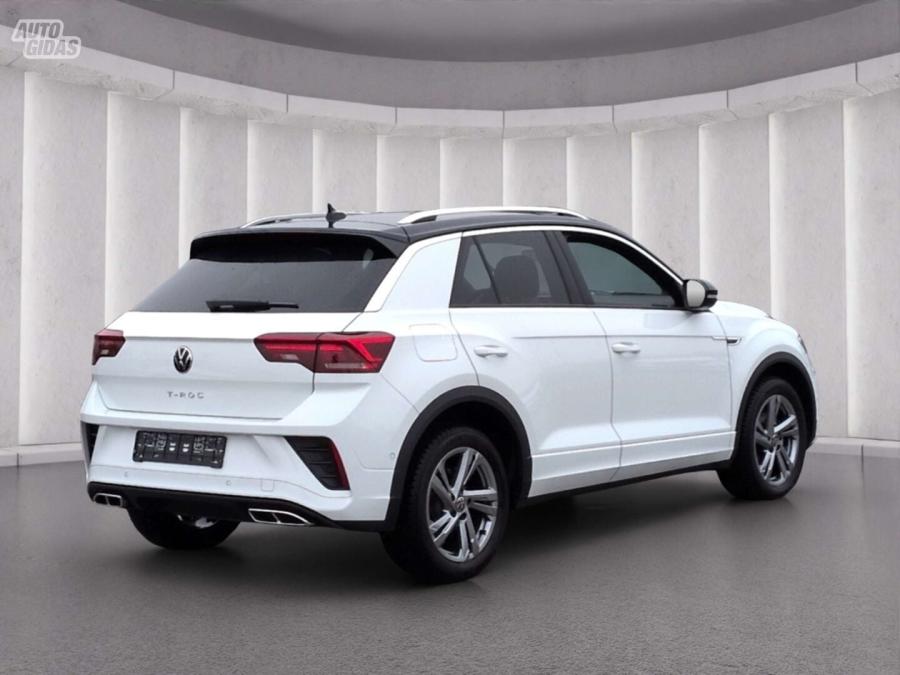 White Volkswagen T-Roc 2025 in Kaunas, with an engine capacity of 1.50 L and mileage of 12 thousand km for 32678 €, photo 4 on AUTOMOTO.COM.LV
