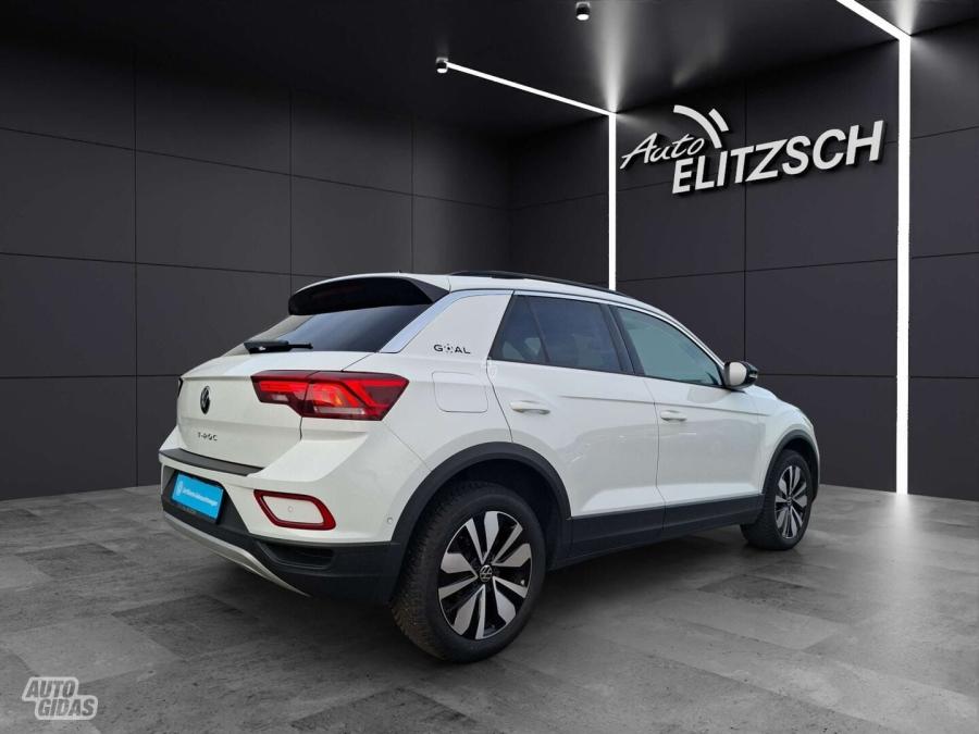 White Volkswagen T-Roc 2025 in Kaunas, with an engine capacity of 1.00 L and mileage of 16 thousand km for 25366 €, photo 5 on AUTOMOTO.COM.LV