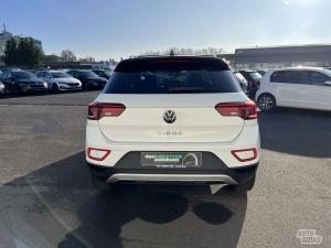 White Volkswagen T-Roc 2025 in Kaunas, with an engine capacity of 2.00 L and mileage of 16 thousand km for 32144 €, photo 8 on AUTOMOTO.COM.LV