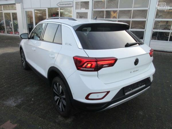 White Volkswagen T-Roc 2025 in Kaunas, with an engine capacity of 1.00 L and mileage of 24 thousand km for 25875 €, photo 2 on AUTOMOTO.COM.LV