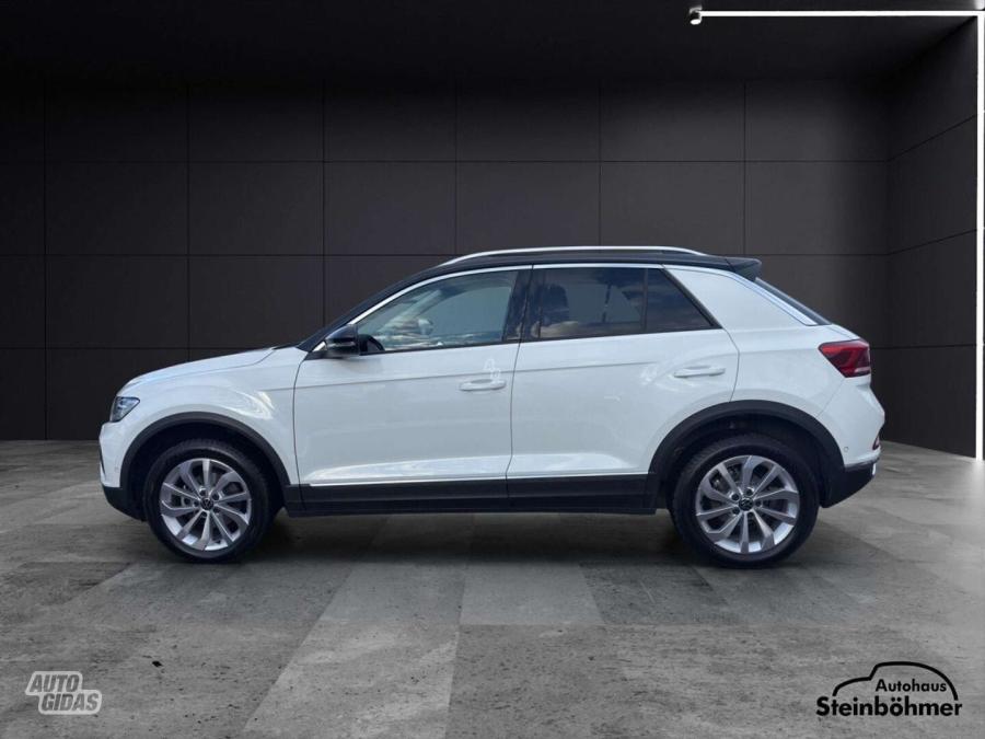 White Volkswagen T-Roc 2025 in Kaunas, with an engine capacity of 1.50 L and mileage of 23 thousand km for 30058 €, photo 3 on AUTOMOTO.COM.LV
