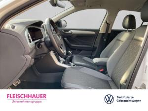 Balts Volkswagen T-Roc 2025 Kauņa, ar dzinēja tilpumu 1.00 L un nobraukumu 27 tūkst. km par 25469 €, foto 8 vietnē AUTOMOTO.COM.LV