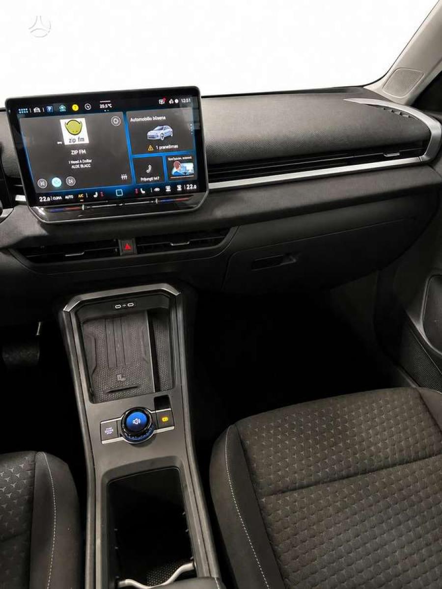White Volkswagen T-Roc 2026 in Kaunas, with an engine capacity of 1.50 L and mileage of 5 thousand km for 29900 €, photo 10 on AUTOMOTO.COM.LV