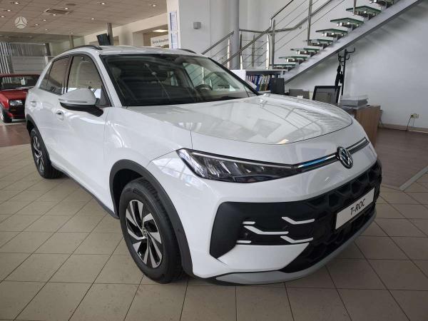 White Volkswagen T-Roc 2026 in Siauliai, with an engine capacity of 1.50 L and mileage of 0 thousand km for 28293 €, photo 1 on AUTOMOTO.COM.LV