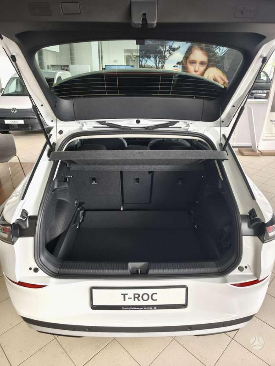 White Volkswagen T-Roc 2026 in Siauliai, with an engine capacity of 1.50 L and mileage of 0 thousand km for 28293 €, photo 17 on AUTOMOTO.COM.LV