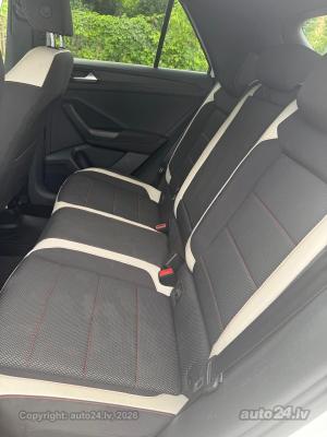 Balts Volkswagen T-Roc 2018 Rīga, ar dzinēja tilpumu 2.00 L un nobraukumu 85 tūkst. km par 17500 €, foto 9 vietnē AUTOMOTO.COM.LV
