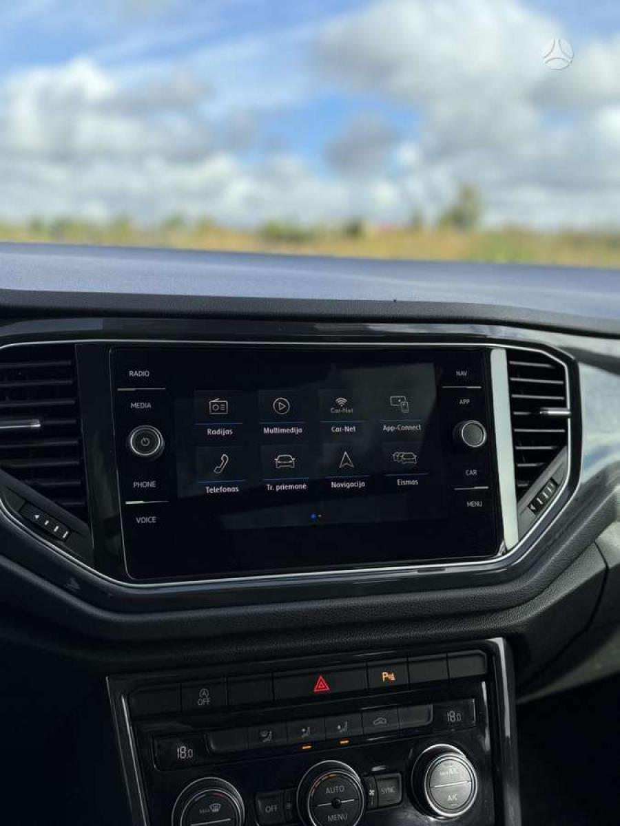 Balts Volkswagen T-Roc 2018 Klaipėda, ar dzinēja tilpumu 1.50 L un nobraukumu 219 tūkst. km par 12000 €, foto 17 vietnē AUTOMOTO.COM.LV