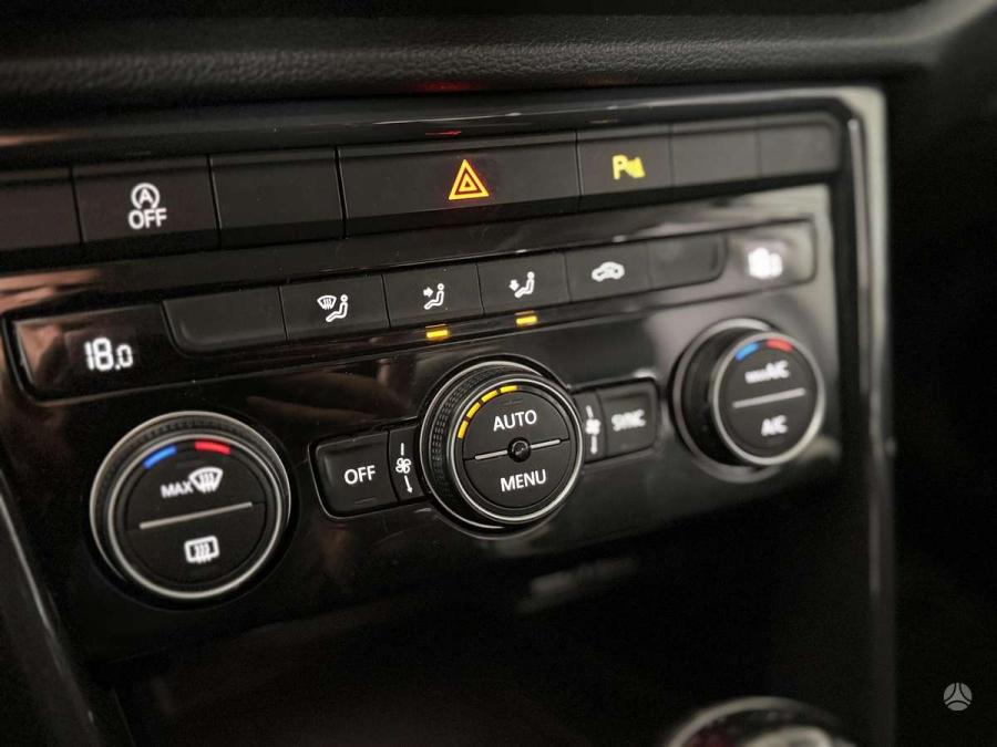 Balts Volkswagen T-Roc 2018 Klaipėda, ar dzinēja tilpumu 1.50 L un nobraukumu 219 tūkst. km par 12000 €, foto 18 vietnē AUTOMOTO.COM.LV