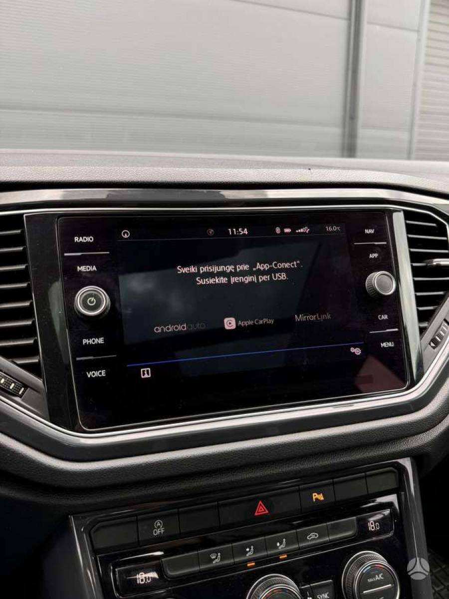 Balts Volkswagen T-Roc 2018 Klaipėda, ar dzinēja tilpumu 1.50 L un nobraukumu 219 tūkst. km par 12000 €, foto 22 vietnē AUTOMOTO.COM.LV