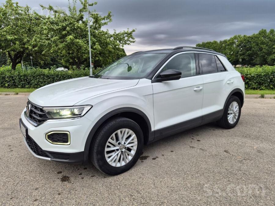 Balts Volkswagen T-Roc 2019 Rīga, ar dzinēja tilpumu 1.50 L un nobraukumu 183 tūkst. km par 15000 €, foto 2 vietnē AUTOMOTO.COM.LV