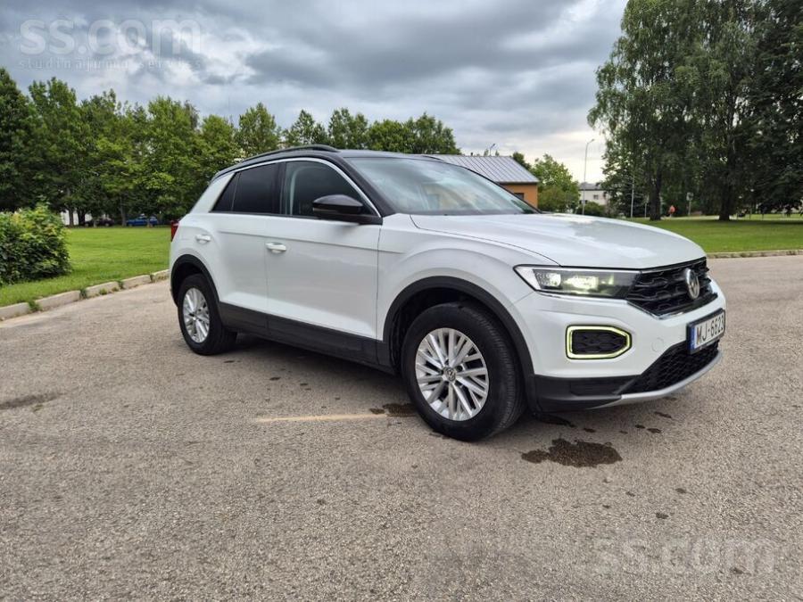 Balts Volkswagen T-Roc 2019 Rīga, ar dzinēja tilpumu 1.50 L un nobraukumu 183 tūkst. km par 15000 €, foto 8 vietnē AUTOMOTO.COM.LV