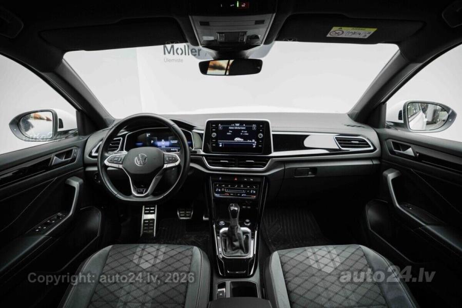 White Volkswagen T-Roc 2023 in Tallinn, with an engine capacity of 1.50 L and mileage of 23 thousand km for 29600 €, photo 11 on AUTOMOTO.COM.LV