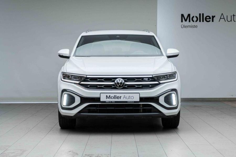 Balts Volkswagen T-Roc 2023 Peetri, ar dzinēja tilpumu 1.50 L un nobraukumu 23 tūkst. km par 29600 €, foto 4 vietnē AUTOMOTO.COM.LV