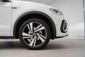 Balts Volkswagen T-Roc 2023 Peetri, ar dzinēja tilpumu 1.50 L un nobraukumu 23 tūkst. km par 29600 €, foto 15 vietnē AUTOMOTO.COM.LV