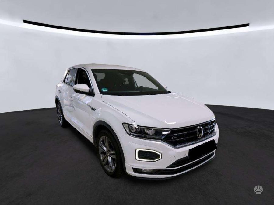 Balts Volkswagen T-Roc 2021 Viļņa, ar dzinēja tilpumu 1.50 L un nobraukumu 71 tūkst. km par 23714 €, foto 3 vietnē AUTOMOTO.COM.LV