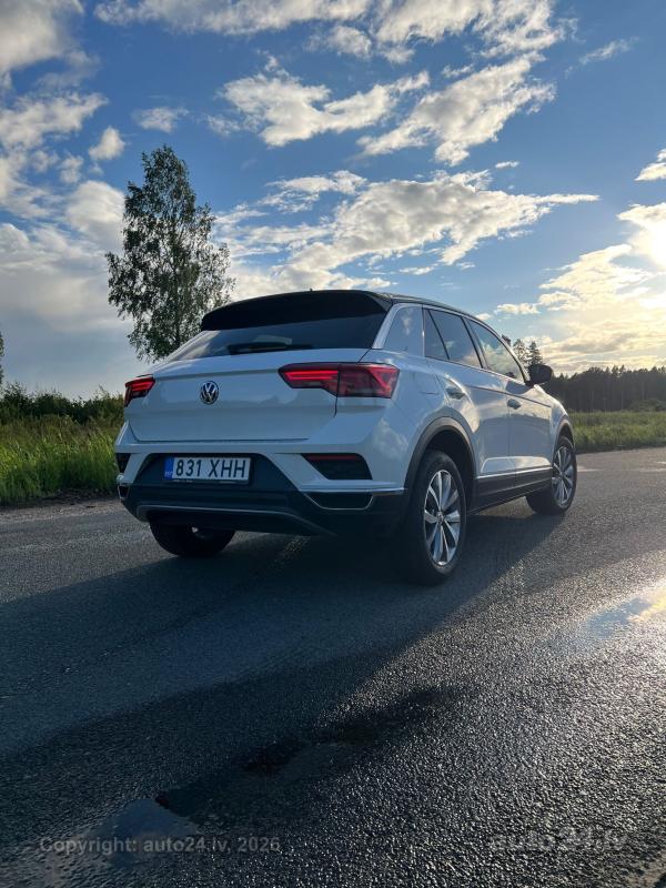 Balts Volkswagen T-Roc 2018 Tallina, ar dzinēja tilpumu 1.50 L un nobraukumu 172 tūkst. km par 14750 €, foto 2 vietnē AUTOMOTO.COM.LV