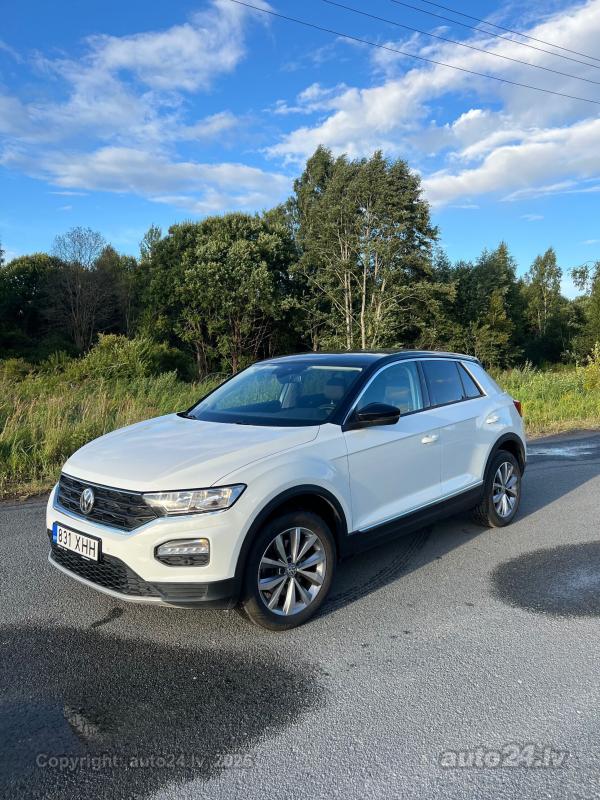 Balts Volkswagen T-Roc 2018 Tallina, ar dzinēja tilpumu 1.50 L un nobraukumu 172 tūkst. km par 14750 €, foto 4 vietnē AUTOMOTO.COM.LV