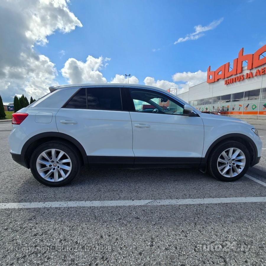 Balts Volkswagen T-Roc 2019 Tartu, ar dzinēja tilpumu 1.60 L un nobraukumu 191 tūkst. km par 14500 €, foto 5 vietnē AUTOMOTO.COM.LV