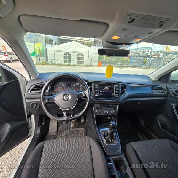 Balts Volkswagen T-Roc 2019 Tartu, ar dzinēja tilpumu 1.60 L un nobraukumu 191 tūkst. km par 14500 €, foto 10 vietnē AUTOMOTO.COM.LV