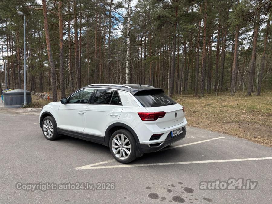 Balts Volkswagen T-Roc 2019 Tallina, ar dzinēja tilpumu 2.00 L un nobraukumu 83 tūkst. km par 18000 €, foto 3 vietnē AUTOMOTO.COM.LV
