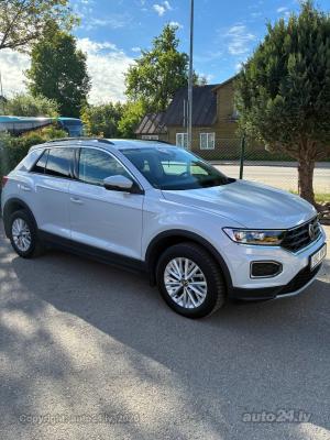Balts Volkswagen T-Roc 2021 Tallina, ar dzinēja tilpumu 1.50 L un nobraukumu 55 tūkst. km par 20700 €, foto 3 vietnē AUTOMOTO.COM.LV