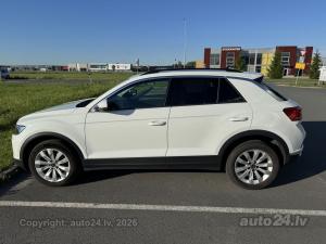 Balts Volkswagen T-Roc 2021 Tallina, ar dzinēja tilpumu 1.50 L un nobraukumu 75 tūkst. km par 20999 €, foto 6 vietnē AUTOMOTO.COM.LV