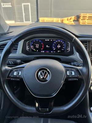 Balts Volkswagen T-Roc 2021 Tallina, ar dzinēja tilpumu 1.50 L un nobraukumu 75 tūkst. km par 20999 €, foto 11 vietnē AUTOMOTO.COM.LV