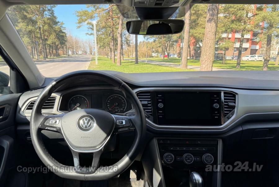 Balts Volkswagen T-Roc 2021 Tallina, ar dzinēja tilpumu 1.50 L un nobraukumu 67 tūkst. km par 20500 €, foto 7 vietnē AUTOMOTO.COM.LV