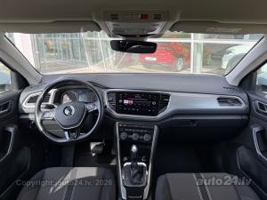 White Volkswagen T-Roc 2021 in Tartu, with an engine capacity of 1.50 L and mileage of 58 thousand km for 20490 €, photo 13 on AUTOMOTO.COM.LV