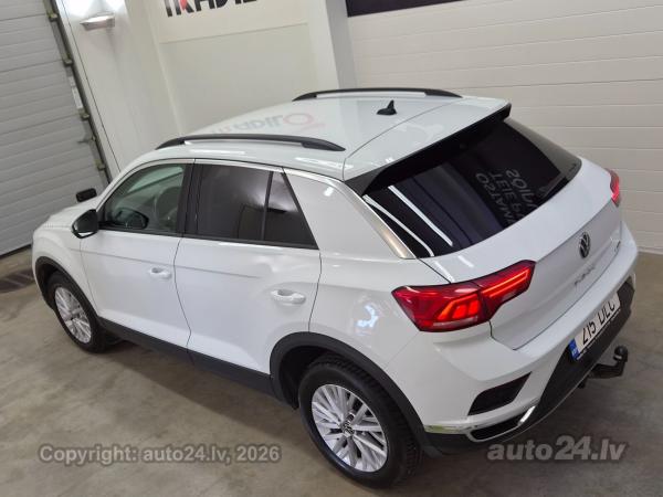 Balts Volkswagen T-Roc 2021 Hāpsalu, ar dzinēja tilpumu 2.00 L un nobraukumu 246 tūkst. km par 16999 €, foto 8 vietnē AUTOMOTO.COM.LV