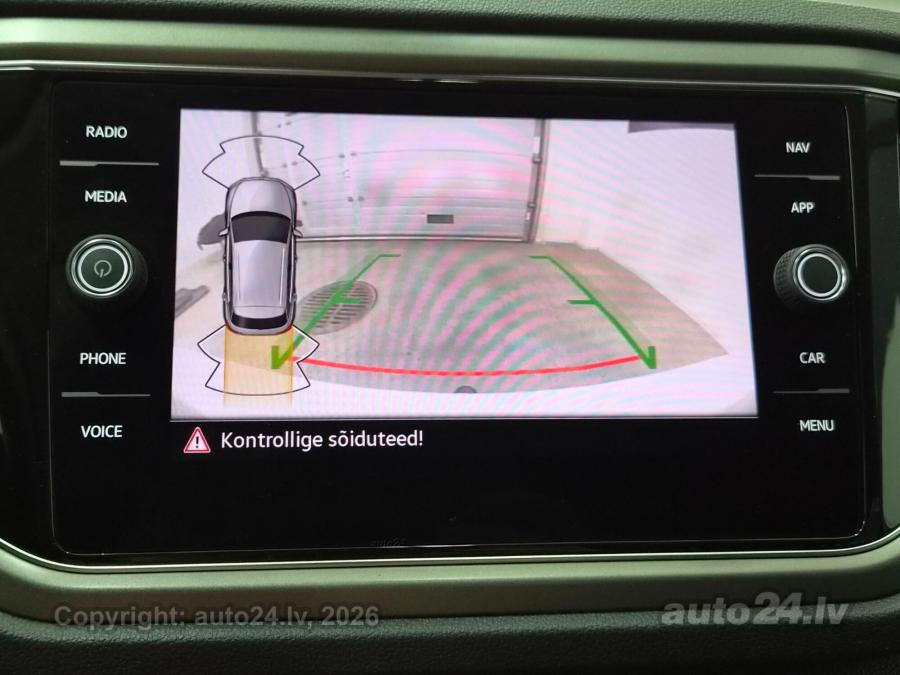 Balts Volkswagen T-Roc 2021 Hāpsalu, ar dzinēja tilpumu 2.00 L un nobraukumu 246 tūkst. km par 16999 €, foto 14 vietnē AUTOMOTO.COM.LV