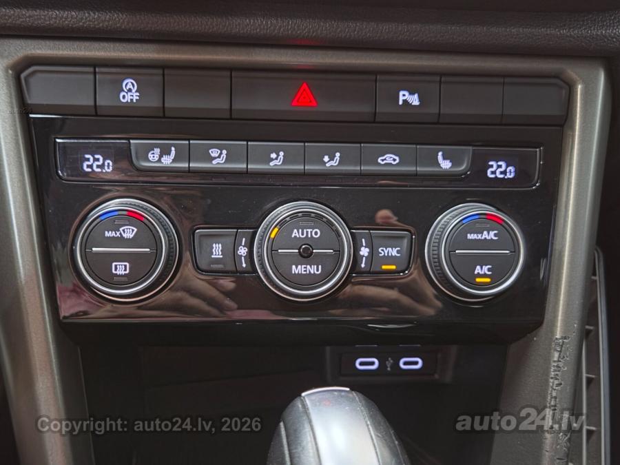 Balts Volkswagen T-Roc 2021 Hāpsalu, ar dzinēja tilpumu 2.00 L un nobraukumu 246 tūkst. km par 16999 €, foto 19 vietnē AUTOMOTO.COM.LV