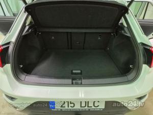 Balts Volkswagen T-Roc 2021 Hāpsalu, ar dzinēja tilpumu 2.00 L un nobraukumu 246 tūkst. km par 16999 €, foto 24 vietnē AUTOMOTO.COM.LV