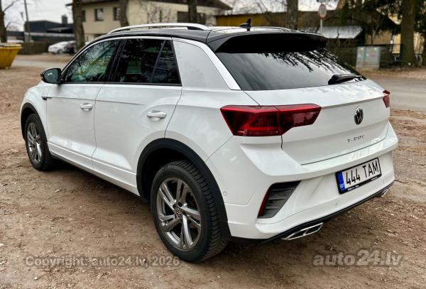 Balts Volkswagen T-Roc 2022 Viljandi, ar dzinēja tilpumu 1.50 L un nobraukumu 88 tūkst. km par 24900 €, foto 3 vietnē AUTOMOTO.COM.LV