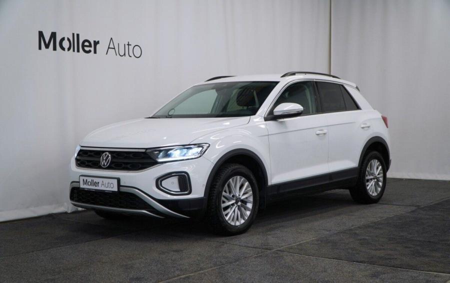 White Volkswagen T-Roc 2022 in Tallinn, with an engine capacity of 1.50 L and mileage of 97 thousand km for 20000 €, photo 1 on AUTOMOTO.COM.LV