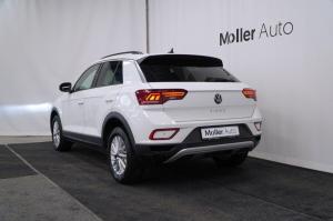 White Volkswagen T-Roc 2022 in Tallinn, with an engine capacity of 1.50 L and mileage of 97 thousand km for 20000 €, photo 3 on AUTOMOTO.COM.LV