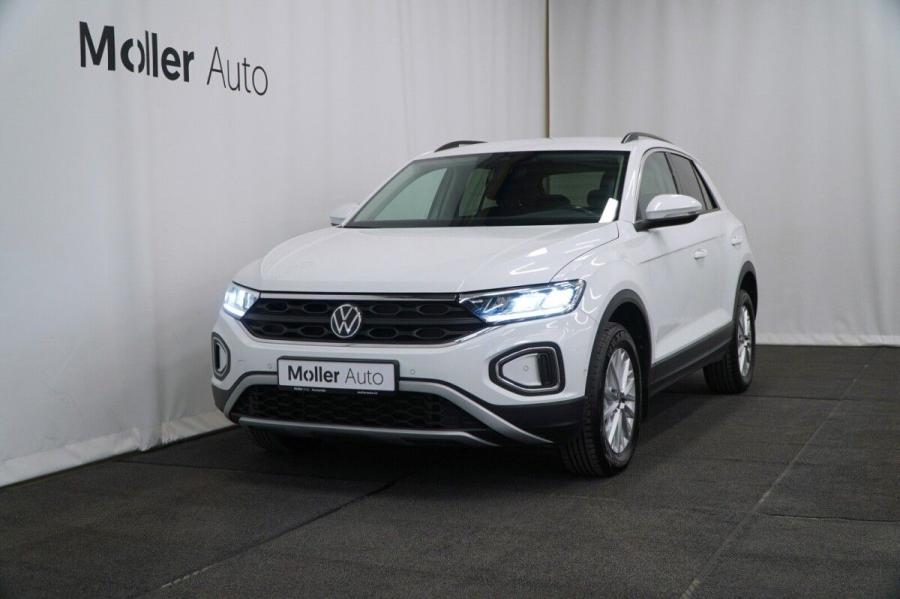 White Volkswagen T-Roc 2022 in Tallinn, with an engine capacity of 1.50 L and mileage of 97 thousand km for 20000 €, photo 6 on AUTOMOTO.COM.LV