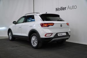 White Volkswagen T-Roc 2022 in Tallinn, with an engine capacity of 1.50 L and mileage of 97 thousand km for 20000 €, photo 8 on AUTOMOTO.COM.LV