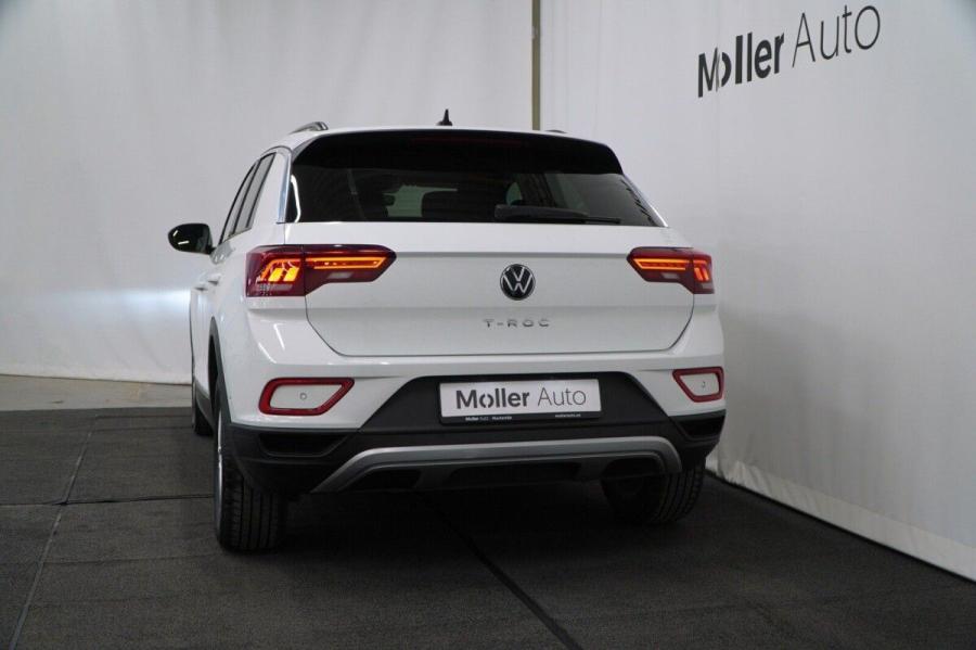 White Volkswagen T-Roc 2022 in Tallinn, with an engine capacity of 1.50 L and mileage of 97 thousand km for 20000 €, photo 9 on AUTOMOTO.COM.LV