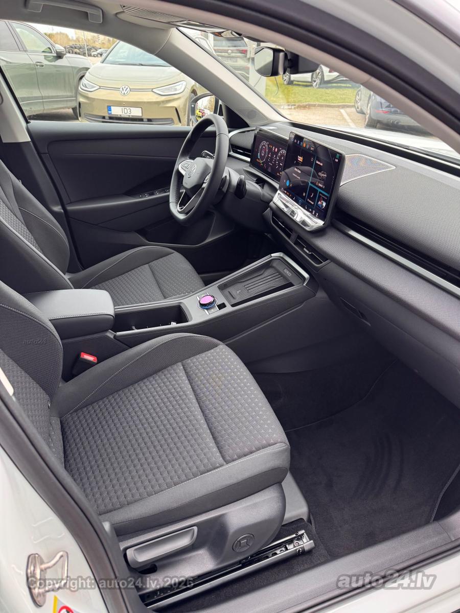 Balts Volkswagen T-Roc 2026 Viljandi, ar dzinēja tilpumu 1.50 L un nobraukumu 10 tūkst. km par 28650 €, foto 9 vietnē AUTOMOTO.COM.LV