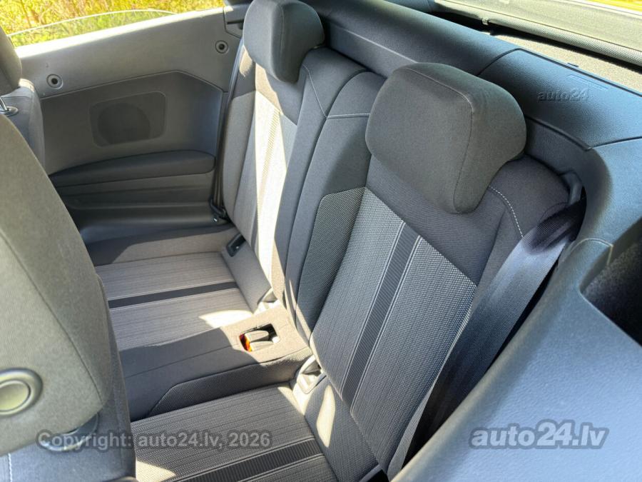 Yellow Volkswagen T-Roc 2021 in Tallinn, with an engine capacity of 1.50 L and mileage of 56 thousand km for 22000 €, photo 8 on AUTOMOTO.COM.LV